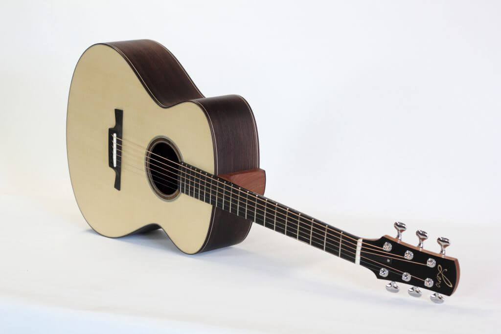 Small Jumbo – Leno Guitars